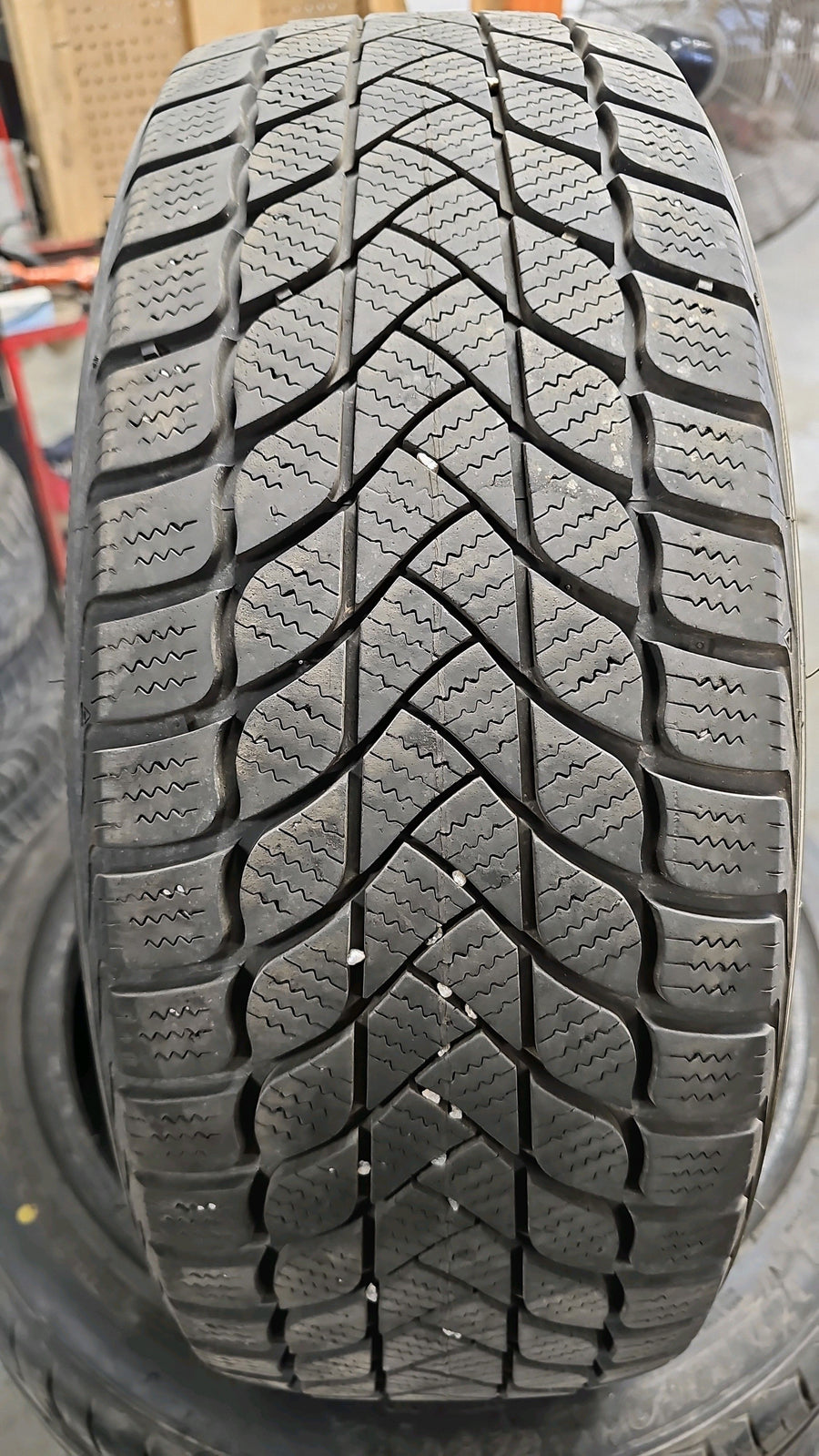 2 x P0/60R0 96H Landsail Winter Lander – PneusGLC-Fungo